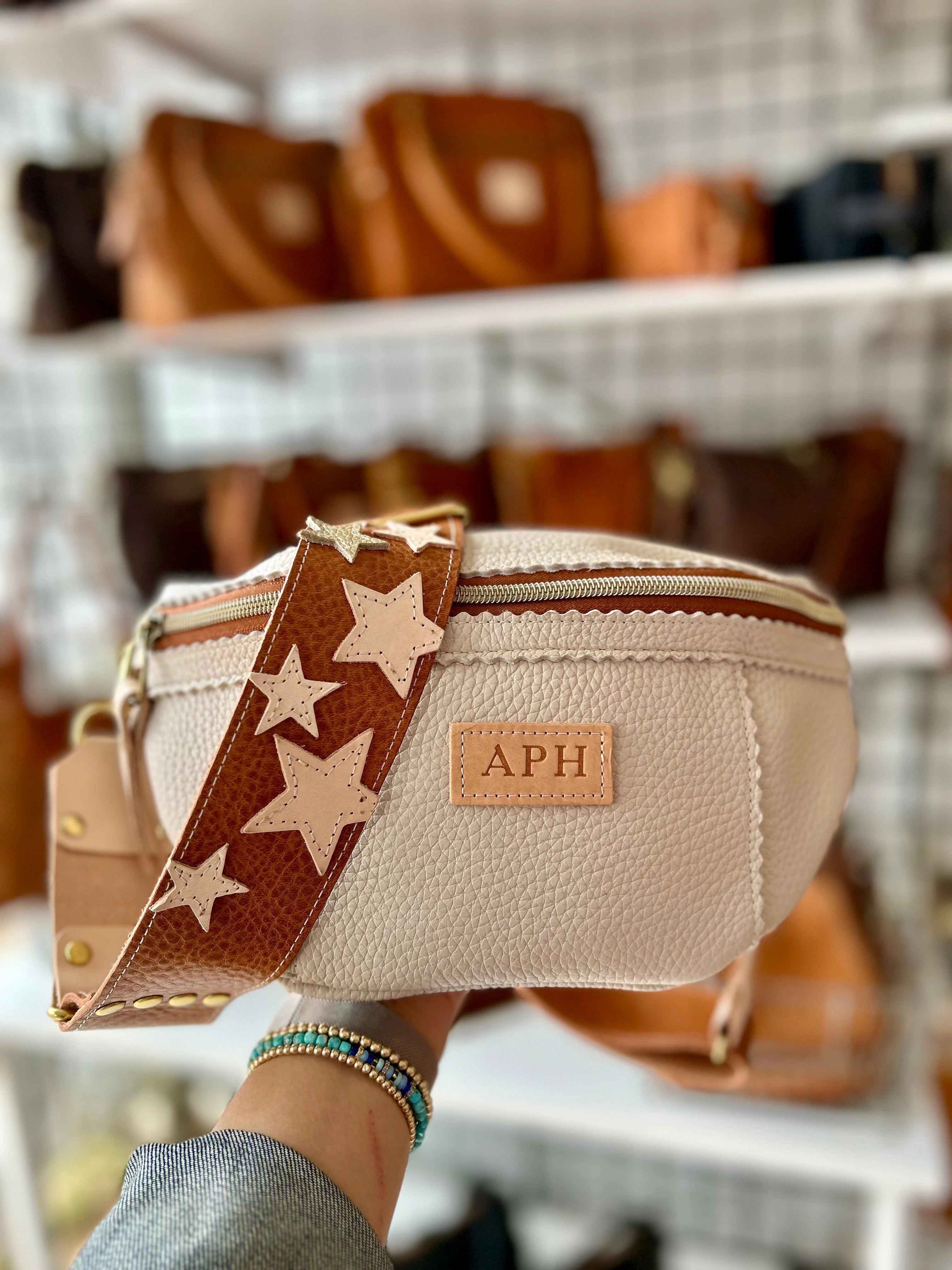 Better Than A Fanny Pack – Trends & Traditions Boutique